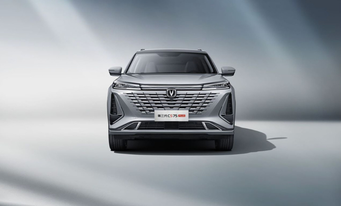 长安CS75PLUS上市，爆款再进阶，售价12.49万元起
