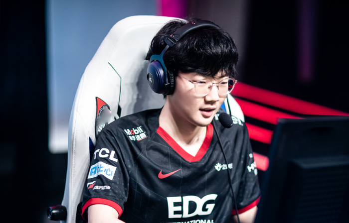 Jiejie重回首发！LNG对阵EDG，EDG将对抗全世界
