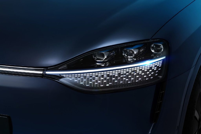 问界M9投影大灯，是“遥遥领先”还是“自嗨”？|车灯|投影|大灯_新浪新闻