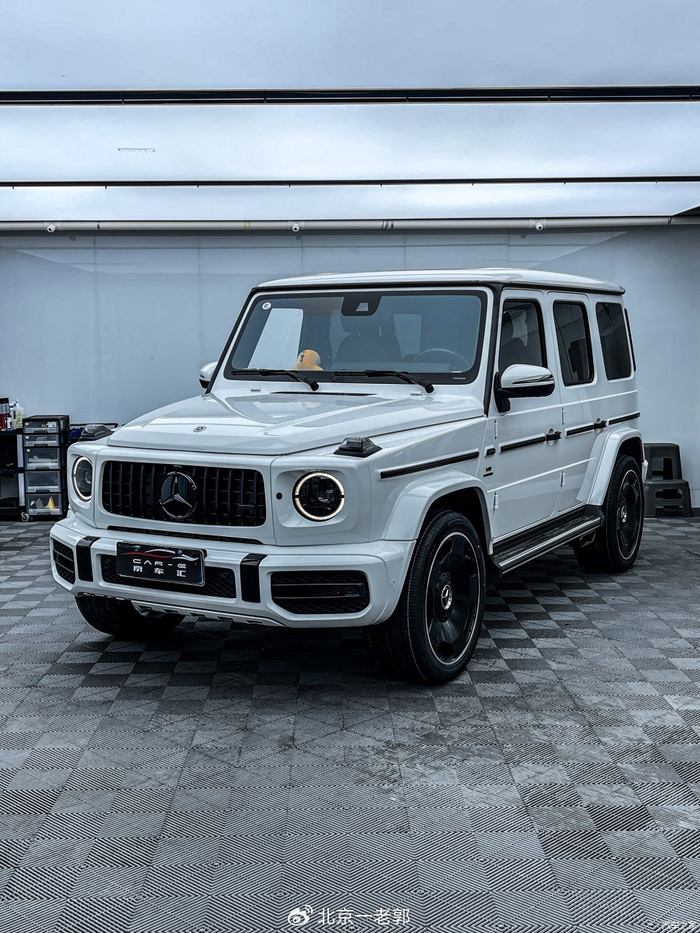 奔驰G350花十个W打造的暗夜版G63，这个效果可还行？