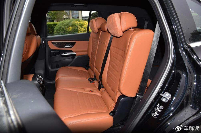 45万预算选一台中型SUV，蔚来ES6与奔驰GLC，要智能还是要豪华？