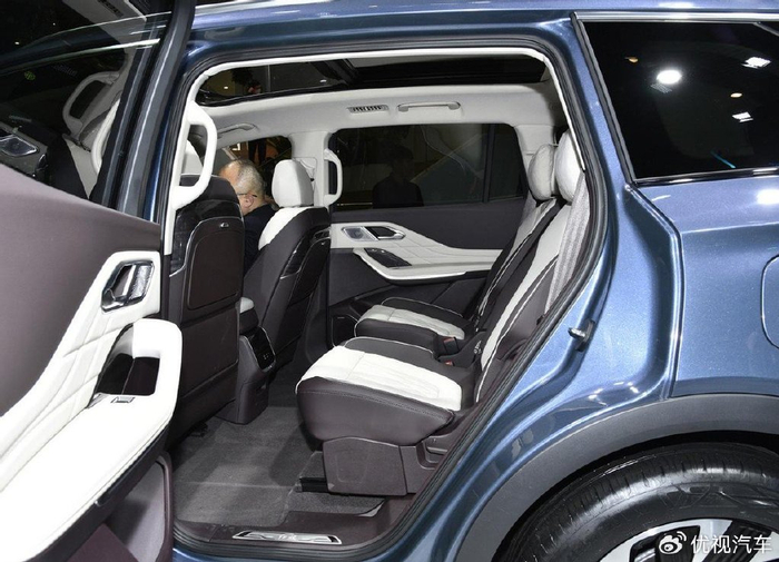 红旗HS7 PHEV将于6月上市，造型霸气内饰豪华，提供6/7座可选