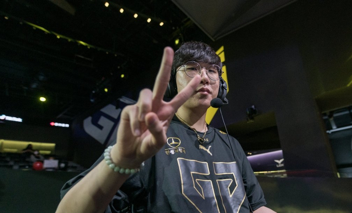 S赛冠军才是硬道理！韩网评历史五大AD：Uzi、阿水落选