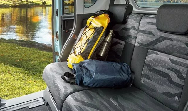 日本爆款K-Car！斯巴鲁Chiffon Try：0.66L引擎+四驱，油耗仅4.2L