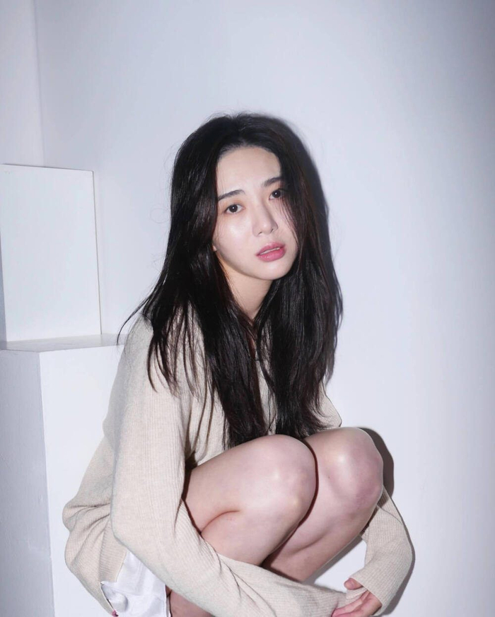 AOA申智珉签新公司准备复出，权珉娥复制TARA巨魔事件，成功拆队