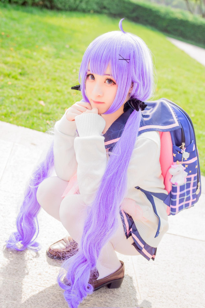 碧海航线独角兽cos：JK萌妹，肉嘟嘟的小脸好想捏！