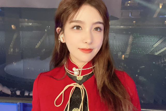 Rita晒出全新的Cos照片！又美又飒！粉丝纷纷齐喊老婆！