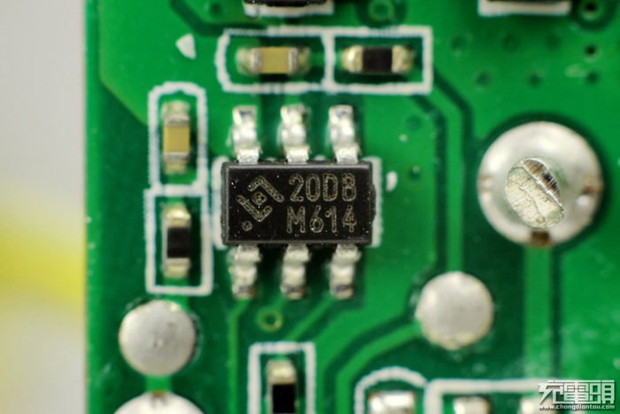 拆解报告：RAVPOWER 10000mAh 29W PD快充移动电源RP-CPBN001