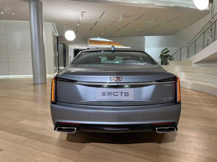 售价35.97万元起，新一代凯迪拉克CT6正式上市，升级33英寸曲面屏