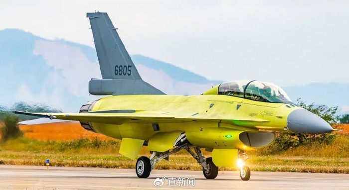 石宏：台当局指望F-16V对抗歼-20？典型找虐|石宏|空军|飞行员_新浪新闻