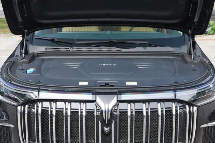 GL8迎来PHEV版，配置实力能和新岚图梦想家PK吗？