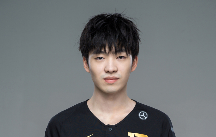 Uzi退役后首个AD！RNG官宣Gala加盟，或组两套双C