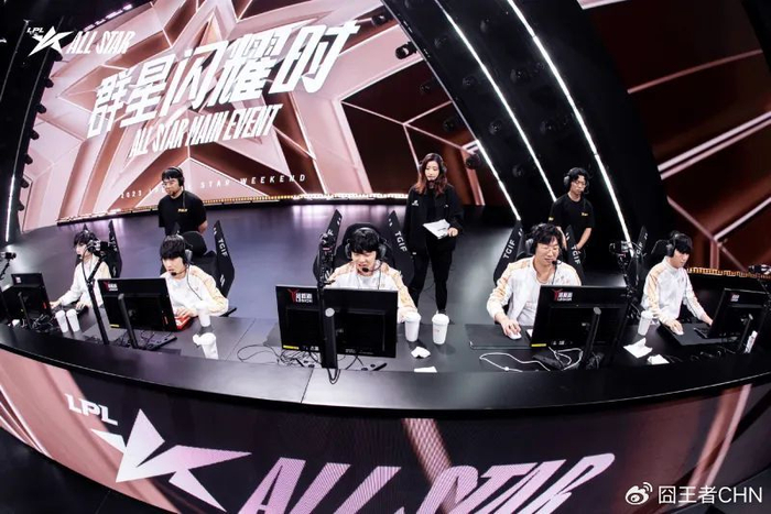 S8冠军再合体，iG五人组迎来第100胜，回忆在此刻具象化了！|五人|全明星|合体_新浪新闻