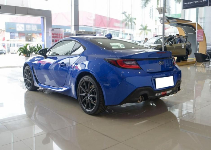 只能靠水平对置来吸引消费者的品牌，斯巴鲁BRZ是最后的倔强