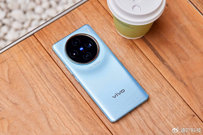 加快进展！vivo X100S被曝三月份发布，但“灭霸”还要等！|灭霸|新机|天玑_新浪新闻