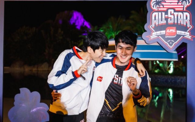 RNG传统文化？Theshy采访：感觉Karsa有点喜欢我，挺好的！