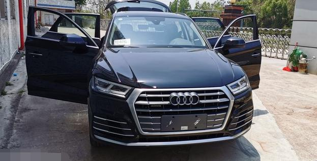 37.4万全款买奥迪Q5L，南方都市版，原厂自带R20轮毂