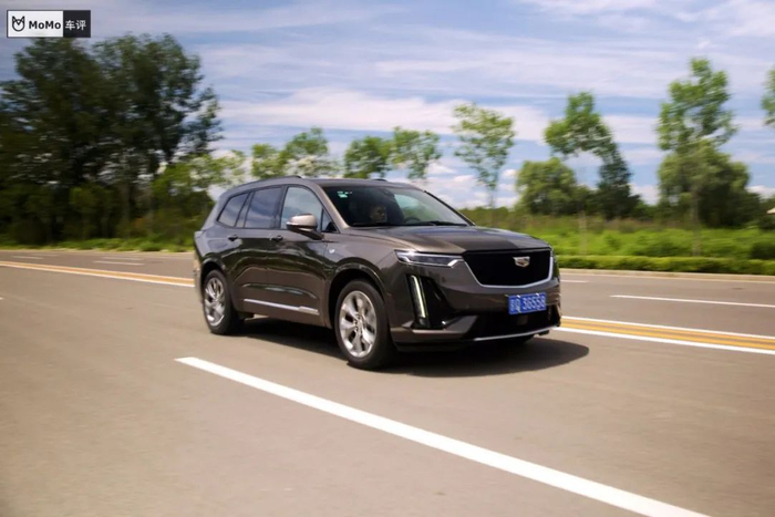 谁才是40万级别豪华SUV的最优选择？凯迪拉克XT6对比奔驰GLC