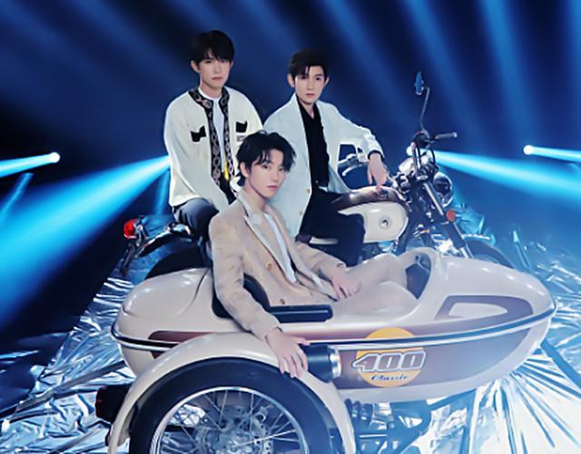 粉丝的诉求该听吗？TFBOYS演唱会“带新”粉丝骂经纪公司是欺骗|TFBOYS|粉丝|演唱会_新浪新闻