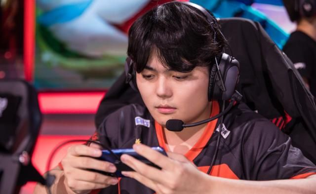 射手为何没资格成FMVP?3点原因曝光,难怪Hurt被无视8年