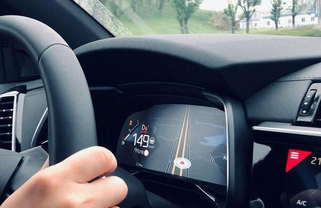 28万什么车好?DS7、本田URV谁级别高?内行人说了实在话