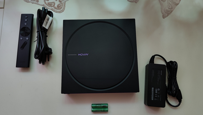 极米MOVIN 01X和坚果G9谁更值得买？