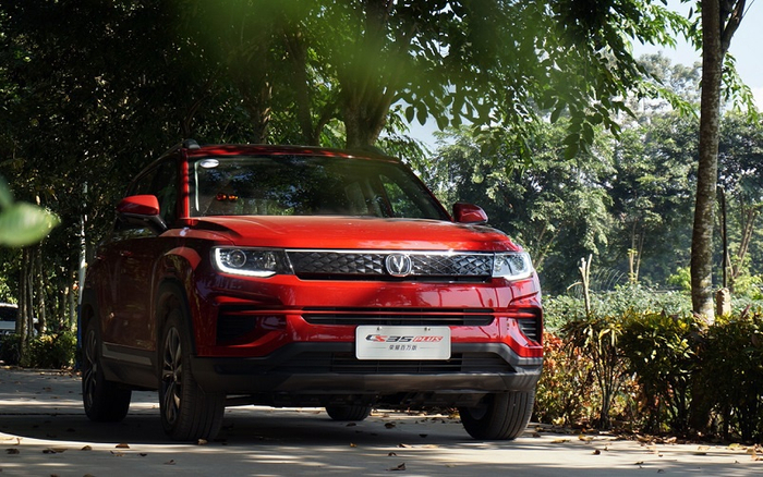 试CS35PLUS/CS75双车荣耀百万版：小改动，有大内涵