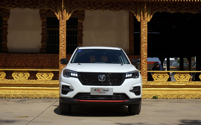 试CS35PLUS/CS75双车荣耀百万版：小改动，有大内涵