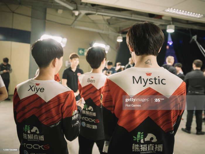 WE2.0时代双C可能在JDG重聚首？但对于粉丝而言，转会超级尴尬