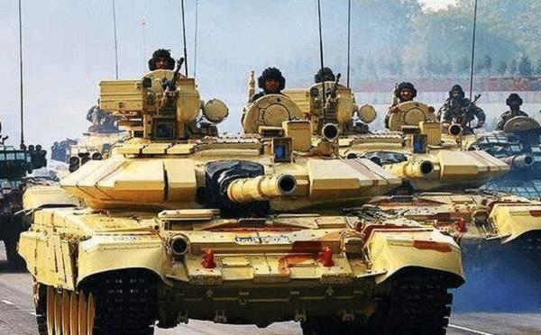 15轻型坦克展现猎歼作战能力 T90S还是空白 或被前者压制