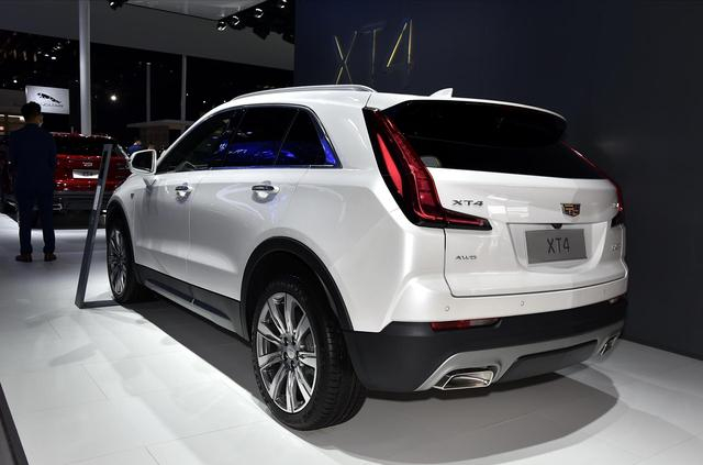 2.0T+9AT，落地20万，全新凯迪拉克XT4亮相，比奥迪Q3接地气