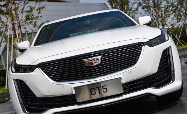 全新凯迪拉克CT5,搭载2.0T发动机,功率177KW,档次不输BBA