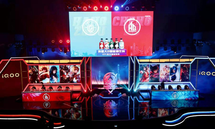 KPL赛场上的感人瞬间，初代霸主已告别舞台，TS不止于奇迹