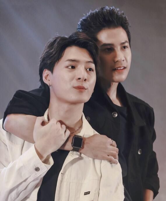 泰星singto与GMM公司解约,粉丝劝快跑,还有机会与krist合作吗?