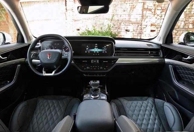 比奥迪Q5L还要大气，红旗HS5降至17.18万，3月销量过万