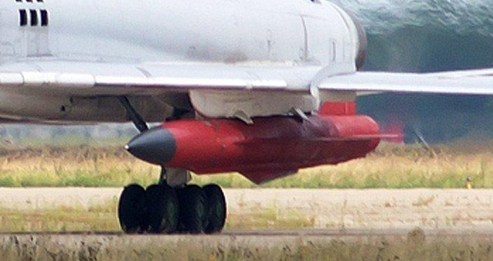 俄军高调公布Kh32巡航导弹，时速高达5马赫，比东风26还要强？