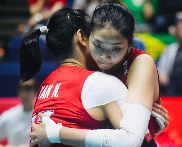 颜妮世联赛告别战：拦网坚如磐石，奥运会后退役，排坛再无北长城