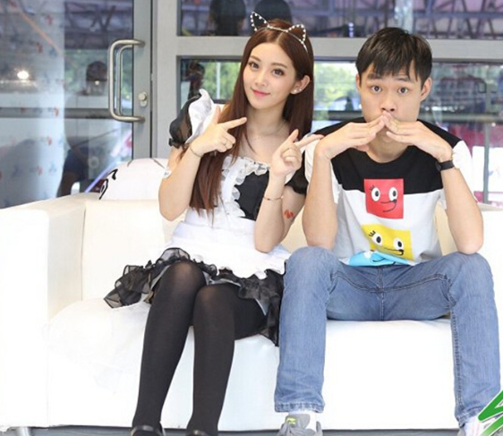 CJ即将开幕，JK黑丝或许不再是焦点，小舞Cos才是网友最爱