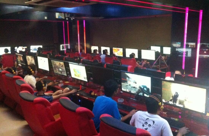 打不垮的4款老网游，DNF靠装备CF靠抽奖，剑网三靠的是无可取代