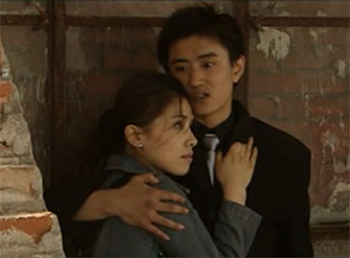 血色浪漫：姗姗带给了宁伟不幸，也带给了宁伟幸福！