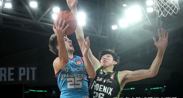 39分23板12帽！澳洲NBL级别比CBA高，为什么周琦表现却更好？