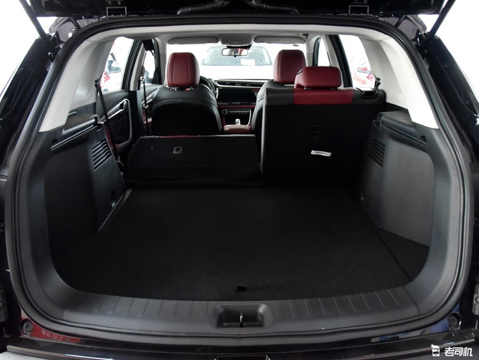 超大后备厢，装载无压力 小哥带你看东风风神AX7