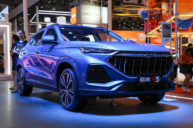 2021上海车展：奔腾T55 vs 长安欧尚X5，10万级最强性价比？