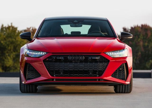 或搭4.0T V8发动机：新款奥迪RS7实拍图曝光