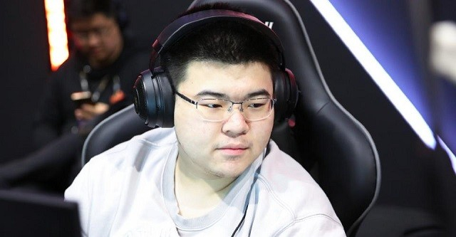 绝地求生立场杯：IFTY火力全开，4AM越战越勇，17又拉了