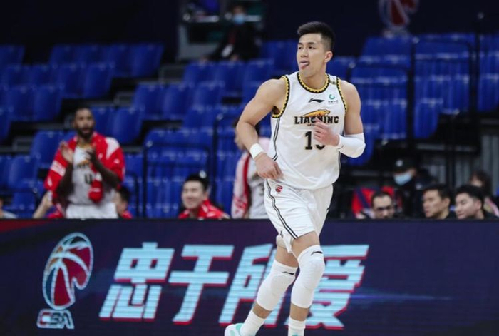 郭艾伦仅排第11！2022年过了1天，CBA的MVP评选规则又出问题？|CBA|郭艾伦|球员_新浪新闻