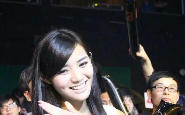 DOTA2：从赵洁到小糯米，为什么xiao8两任老婆的类型完全不同？