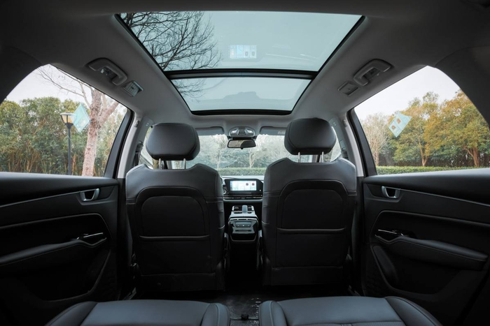 11.58万元起，搭载1.5T高功率+Ling OS系统，五菱凯捷280T已就位