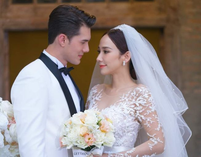 泰剧女神Aump复出首作,搭档当红小鲜肉milk,上演仇人之间的爱情