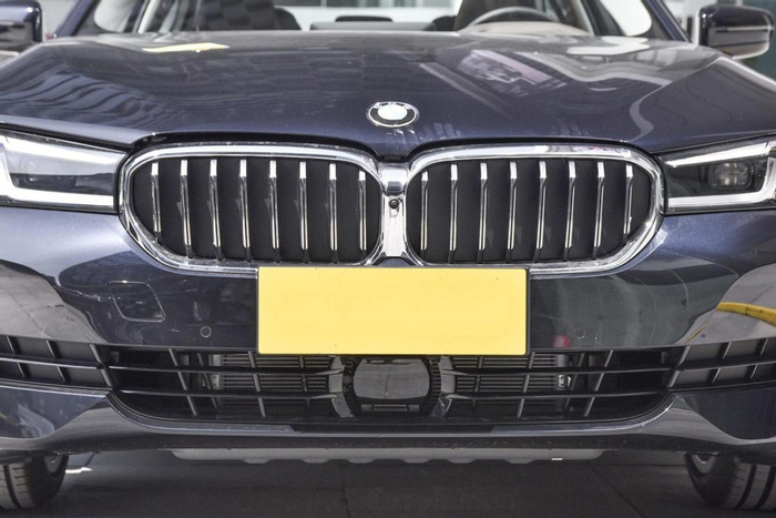 全系标配2.0T+8AT、6.9秒可破百，宝马5系到底有哪些看点？